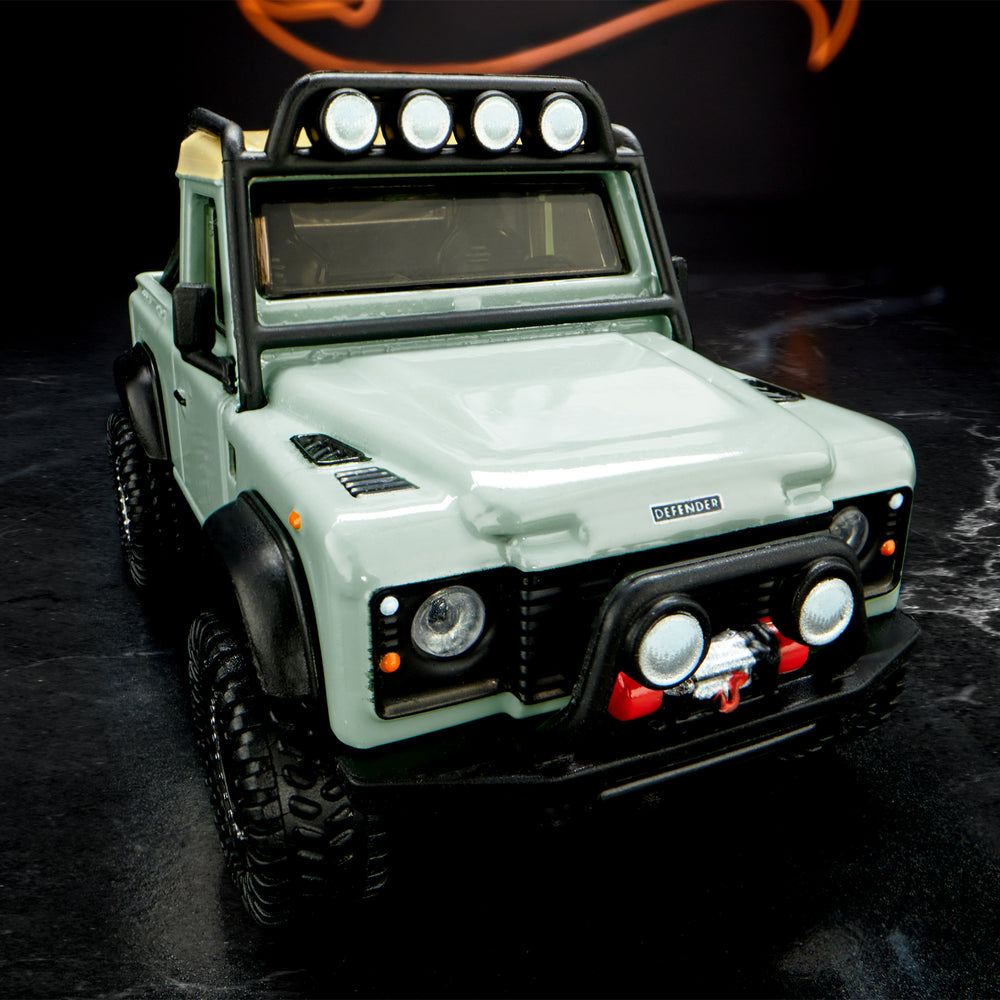 Elite 64 Series Land Rover Defender 90 Pickup – Mattel Creations