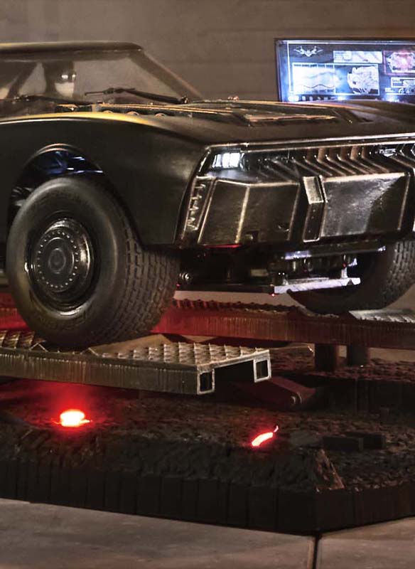 The BATMAN The Ultimate Batmobile – Mattel Creations