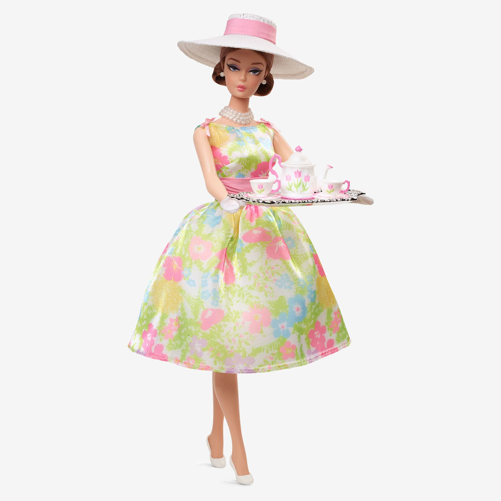 Barbie 12 Days of Spring Doll and Accessories – Mattel Creations
