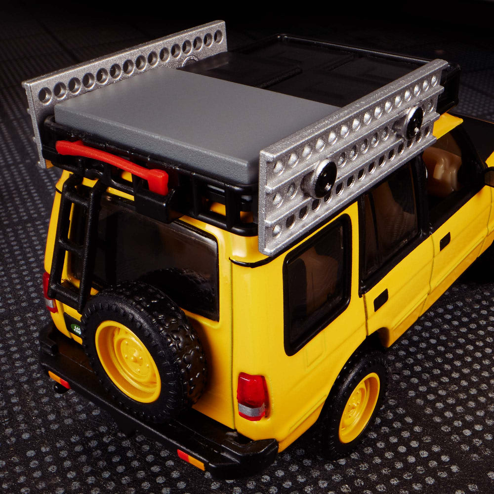 Hot Wheels Elite 64 Mod Shop '94 Land Rover Discovery | Mattel Creations