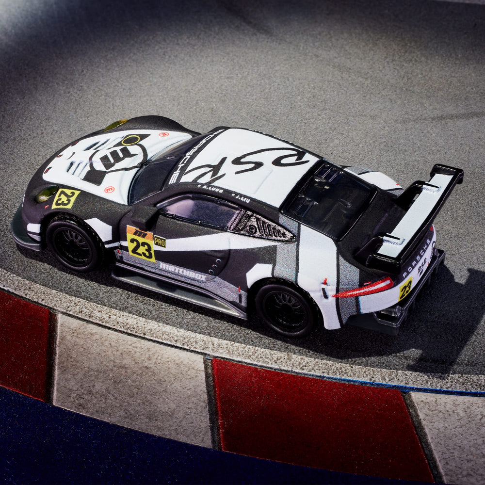 Matchbox Porsche 911 RSR – Mattel Creations