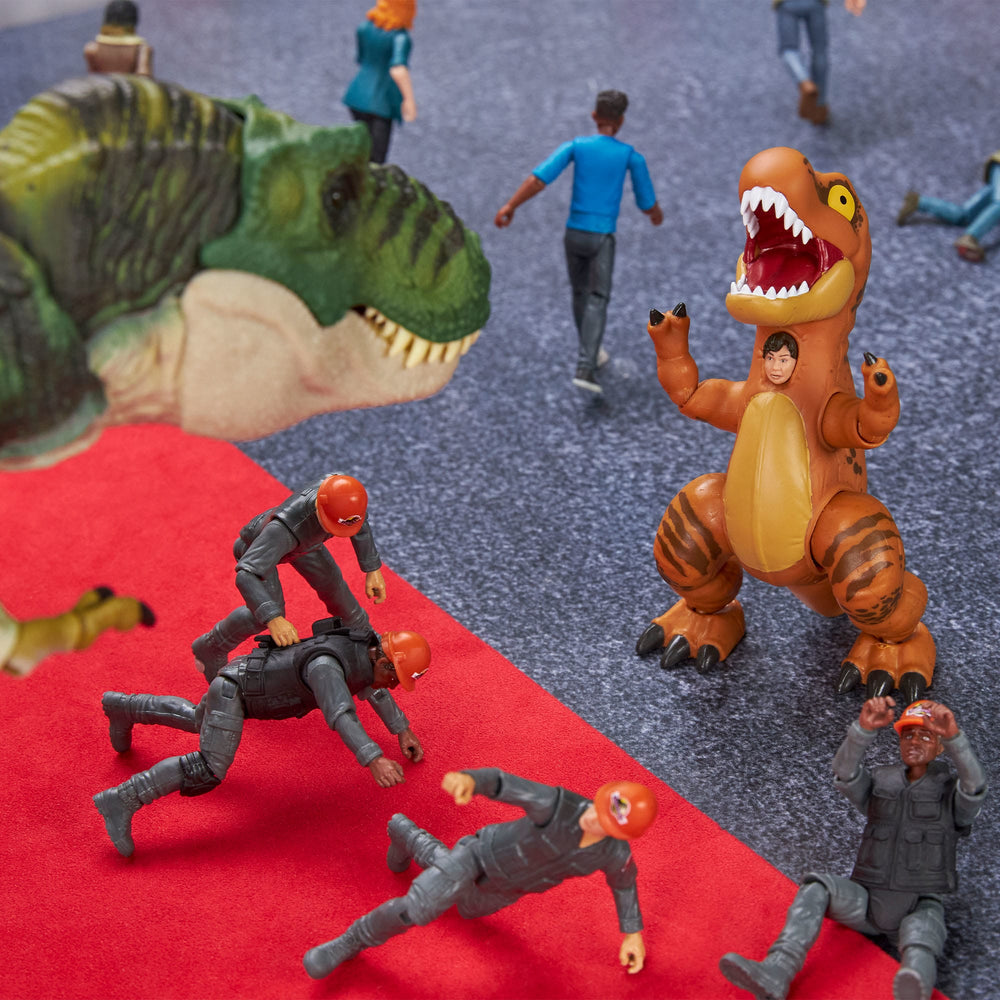 Jurassic World Tyrannosaurus Rex Convention Crasher | Mattel Creations