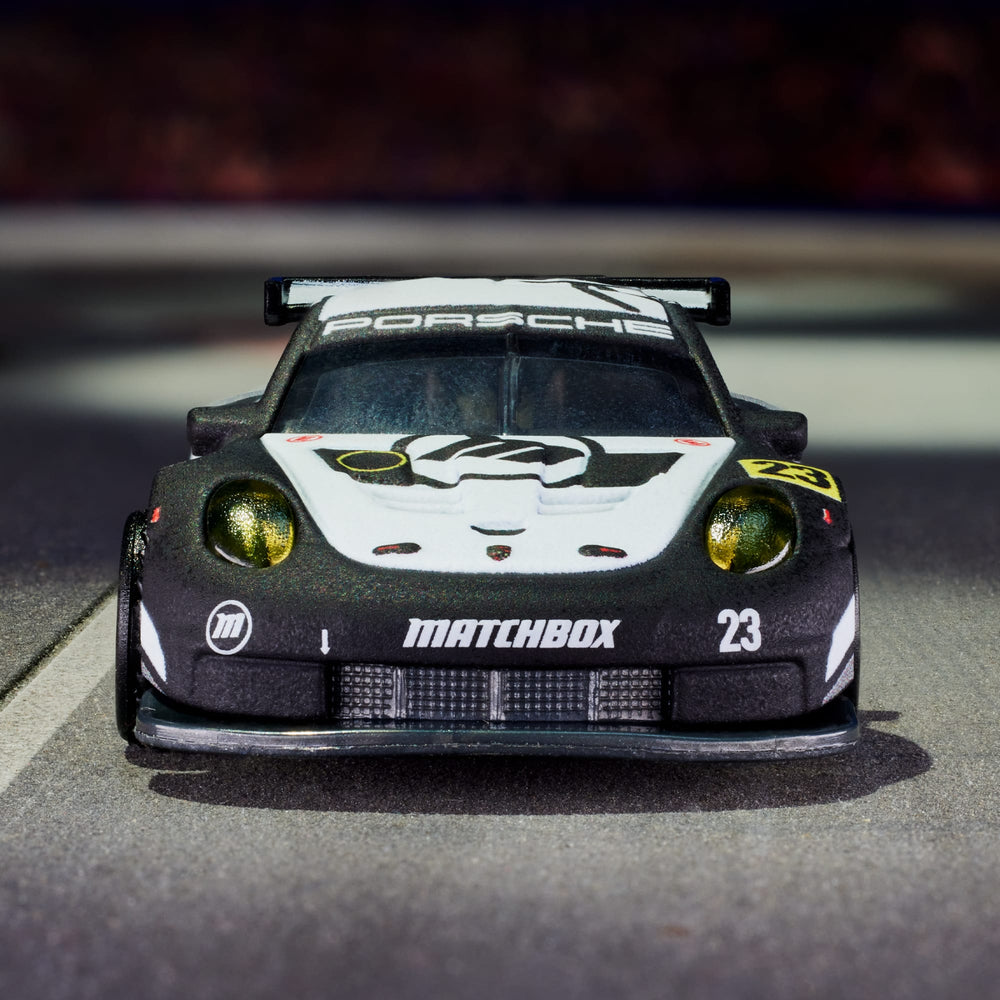 Matchbox Porsche 911 RSR – Mattel Creations