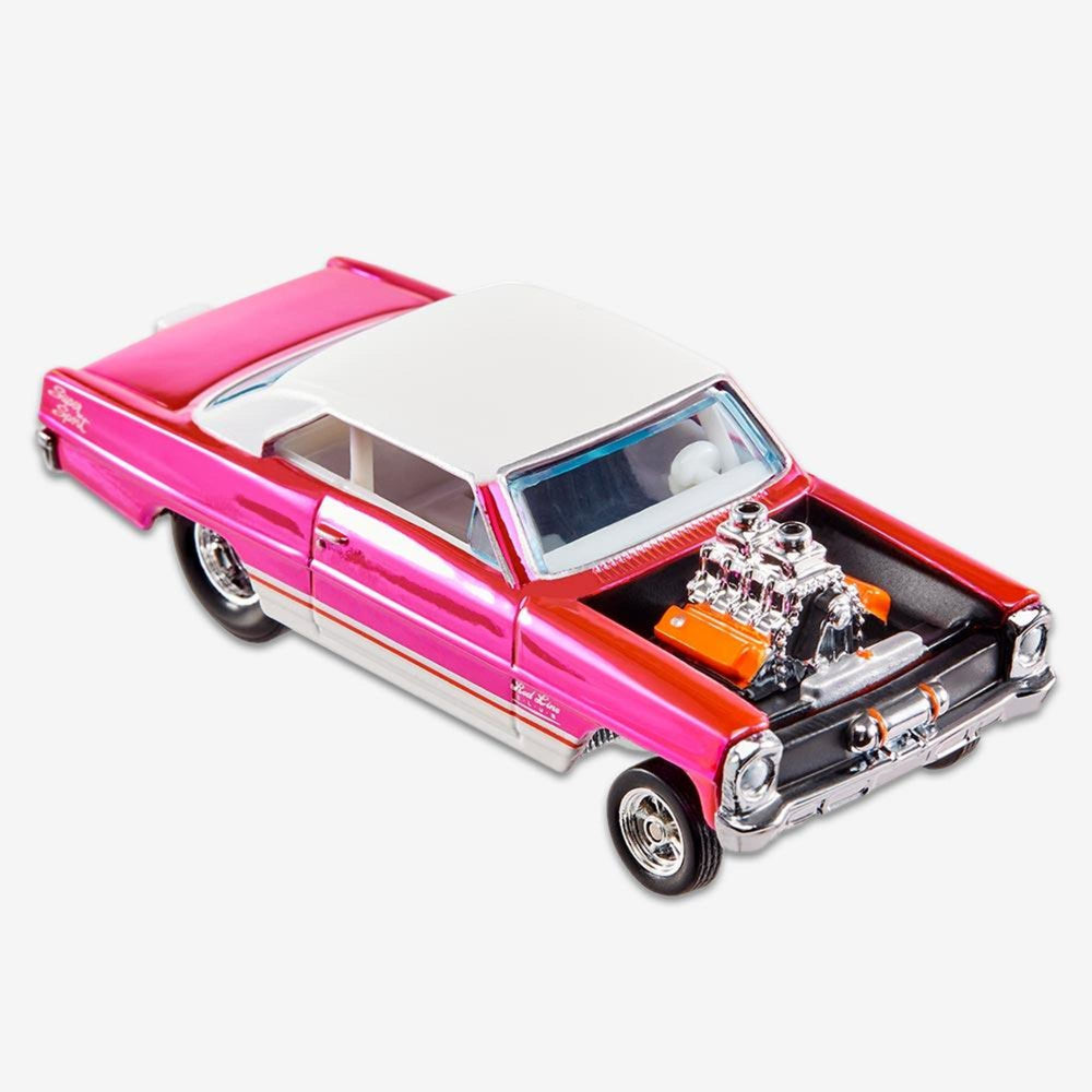 RLC Exclusive ’66 Super Nova – Mattel Creations