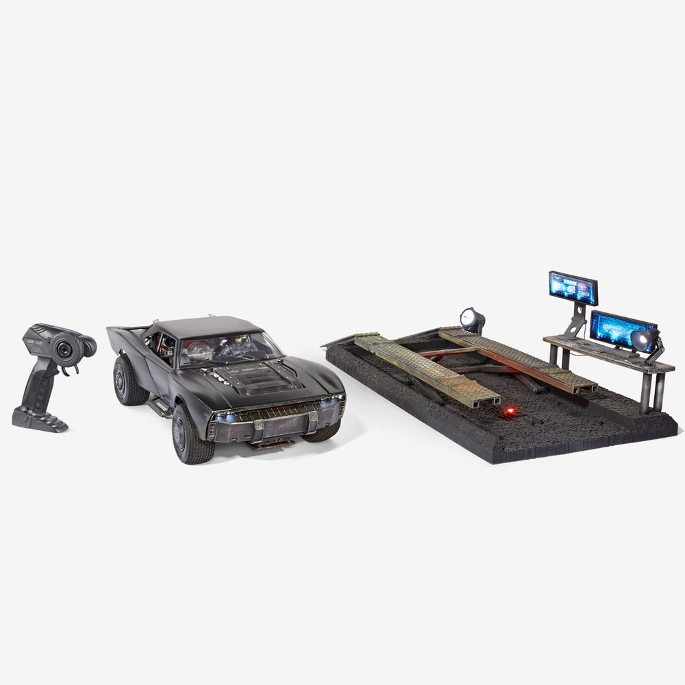 The BATMAN The Ultimate Batmobile – Mattel Creations