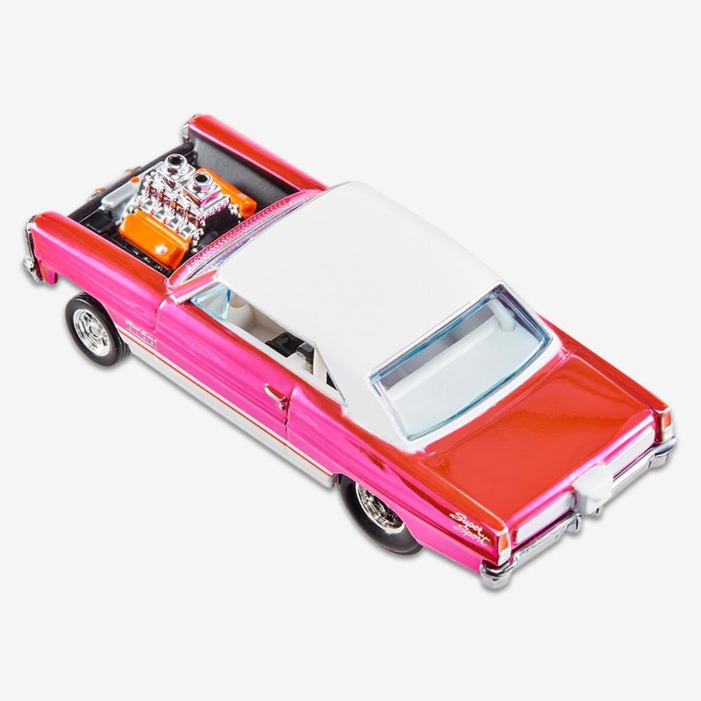 RLC Exclusive ’66 Super Nova – Mattel Creations